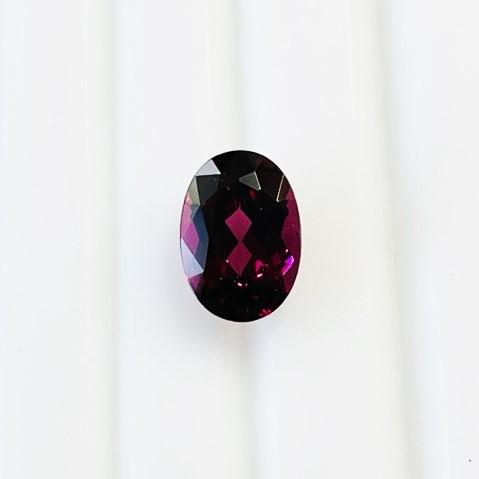 ロードライトガーネット オーバル 4.45ct ルース : gem-ichinoseYahoo!店 - 通販 - Yahoo!ショッピング