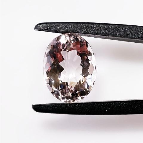 モルガナイト オーバル 11.20ct ルース : gem-ichinoseYahoo!店 - 通販 - Yahoo!ショッピング