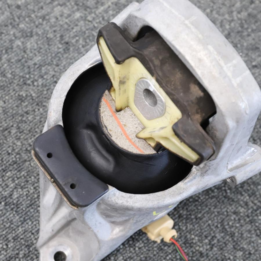 Audi [A-20]アウディ A4 8WCVN エンジンマウント 8W0199371BF 8W 中古 : 車の中古部品専門店パーツアウト ...