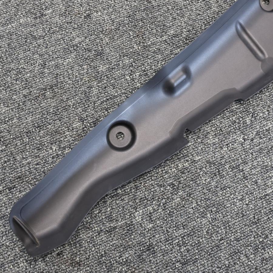 Audi [A-20]アウディ A4 8WCVN 右 フェンダーエンドプレート 8W0821112 8W 中古 : 車の中古部品専門店パーツ ...