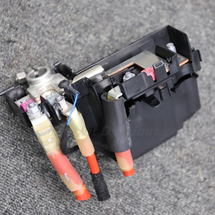 [A-43]Q5 S-line FY 後期 センタープロテクション バッテリープラス端子 80A915459 アウディ FYDTPS 中古 ...