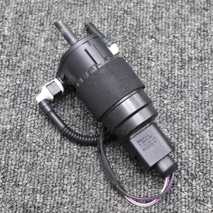 Audi（アウディ） [A-43]Q5 S-line FY 後期 ウォッシャーポンプ 8K9955647 1K6955651 FYDTPS ...