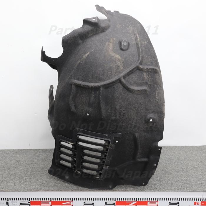 Audi（アウディ） [A-46] A8 4H D4 後期 左フロント フェンダーライナー 前側 4H0821171M 4HCTGF 中古 ...