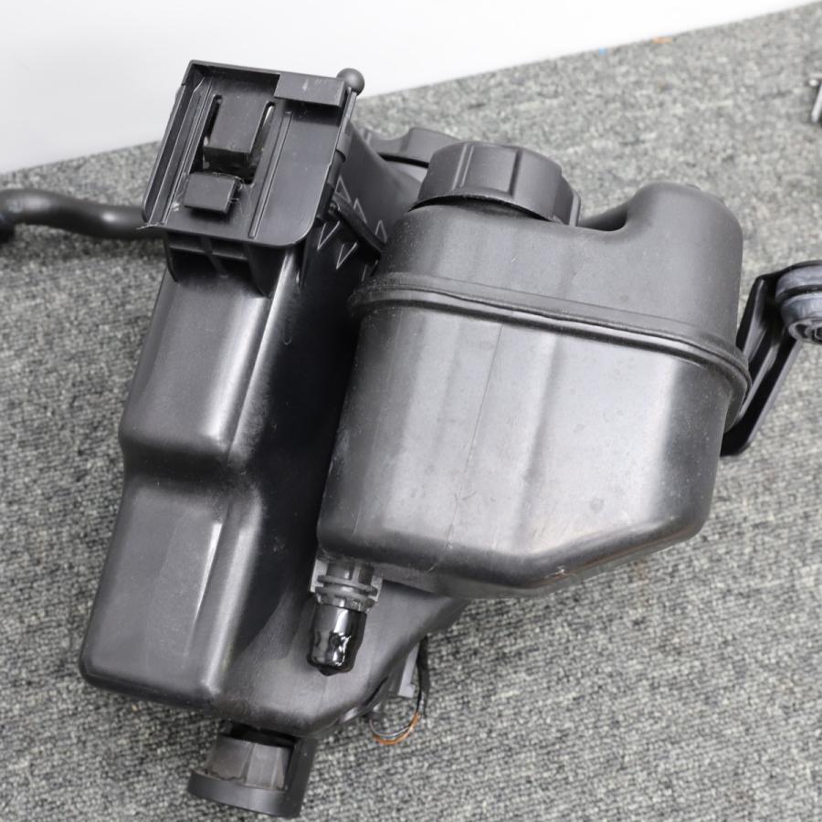 BMW [B-12]BMW F32 4N20 420i 冷却水サブタンク LCC クーラントタンク 17138617045 ...