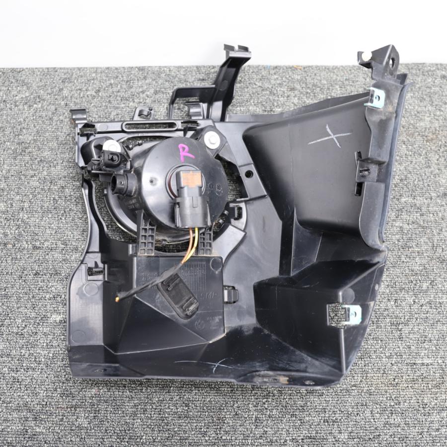 [B-12]BMW F32 4N20 420i 右フォグランプ サポート付き 51117294656 63177248912 中古 :B ...