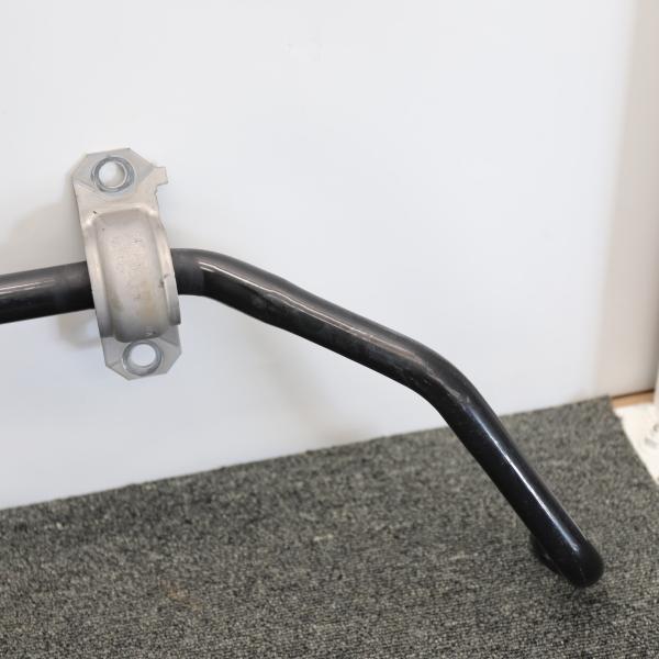 BMW [B-14]BMW F02 LCI 後期 フロントスタビライザー 31356775429 F01 750Li YE44 中古 : 車の ...