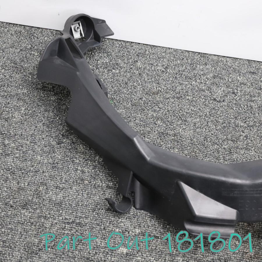 BMW [B-16]BMW 320i LCI 右 ヘッドライトアーム リテーナー ガイド 51647138402 E90 PG20 後期 中古 ...