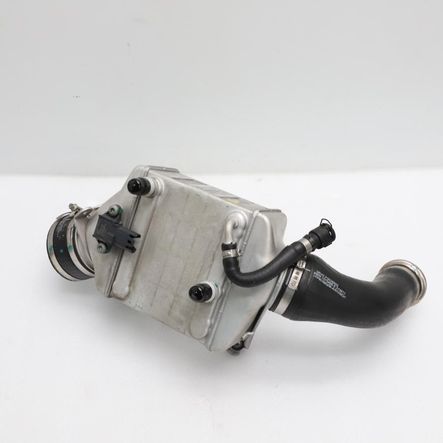 BMW [B-18]BMW F01 750i 右バンク インタークーラー 13717575406 13717575408 F10 F11 ...