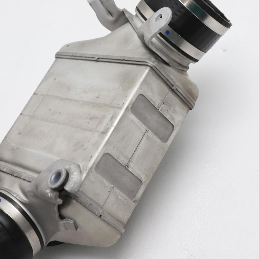BMW [B-18]BMW F01 750i 右バンク インタークーラー 13717575406 13717575408 F10 F11 ...