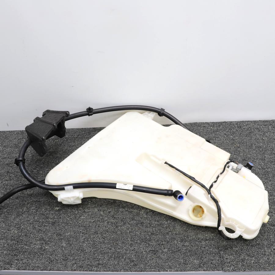 BMW [B-18]BMW F01 750i ウォッシャータンク 61667269667 F02 F03 F04 KA44 中古 : 車の中古 ...