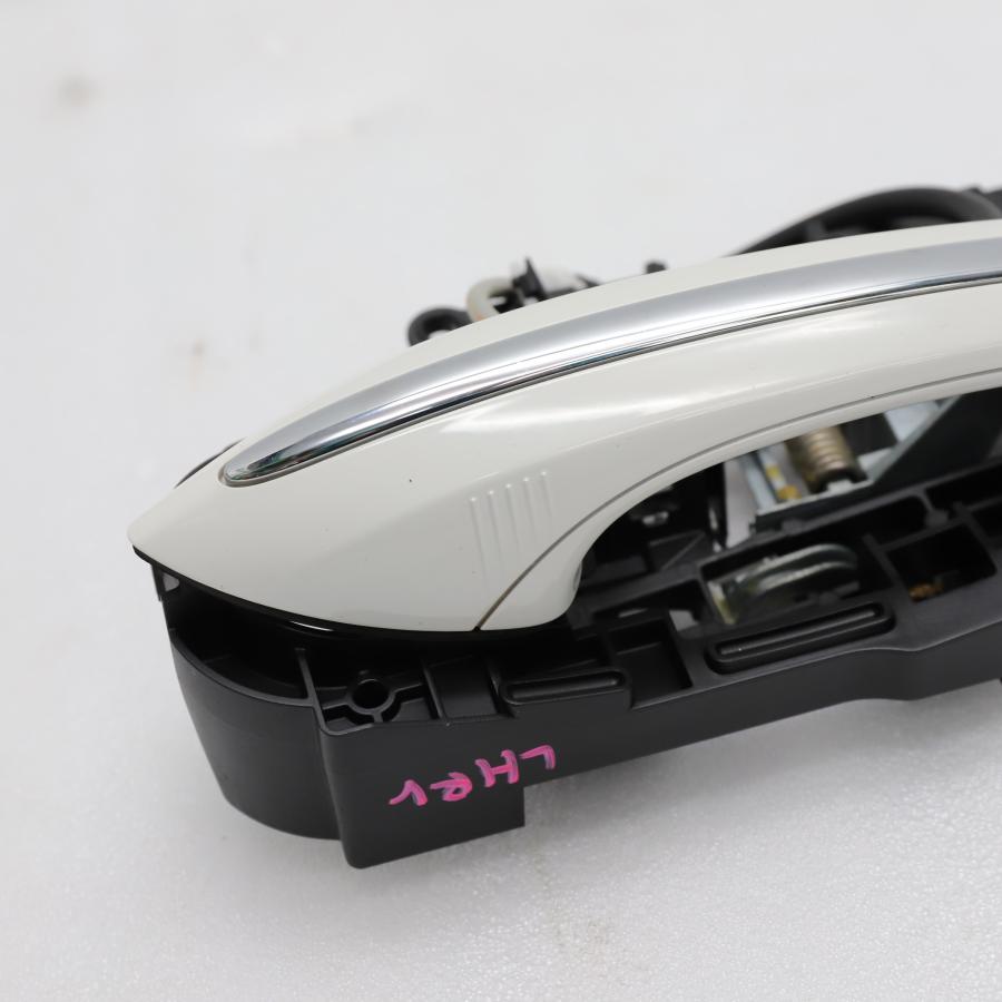 BMW [B-18]BMW F01 750i 300 左 ドア アウターハンドル 前後共通 51217231933 51217187227 ...