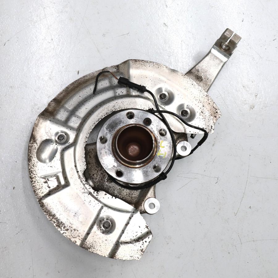 BMW [B-18]BMW F01 750i 左 フロント ハブ ナックル 31216775767 F07 F02 KA44 中古 : 車の ...