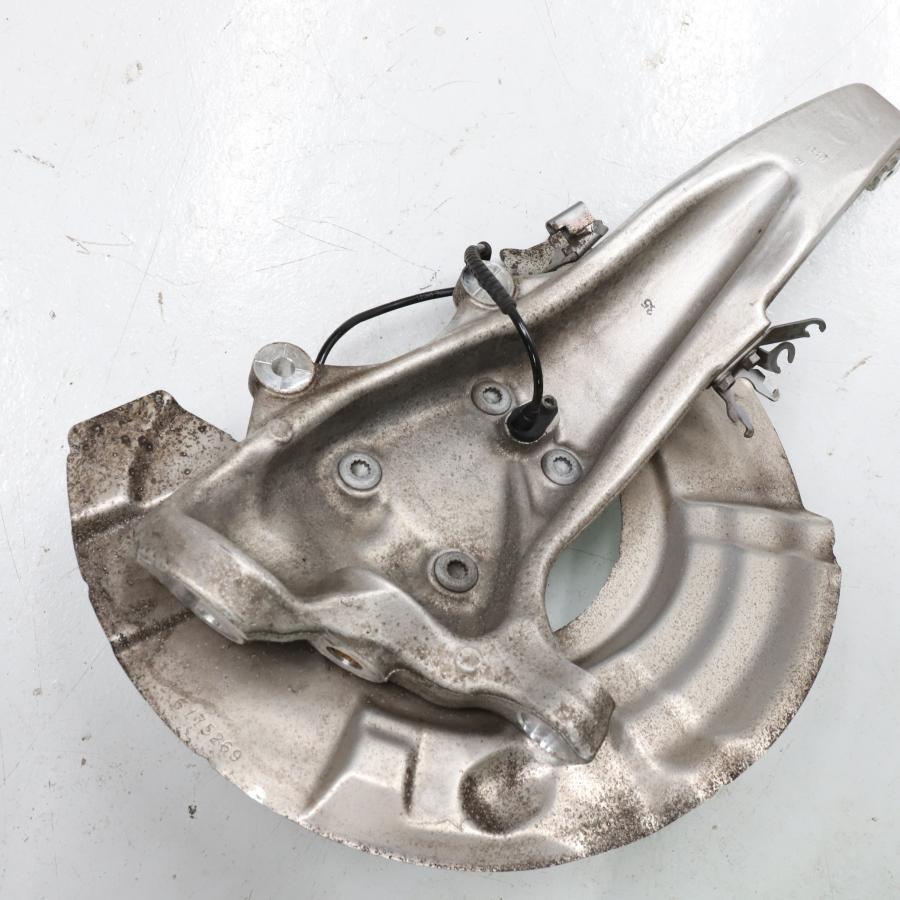 BMW [B-18]BMW F01 750i 左 フロント ハブ ナックル 31216775767 F07 F02 KA44 中古 : 車の ...