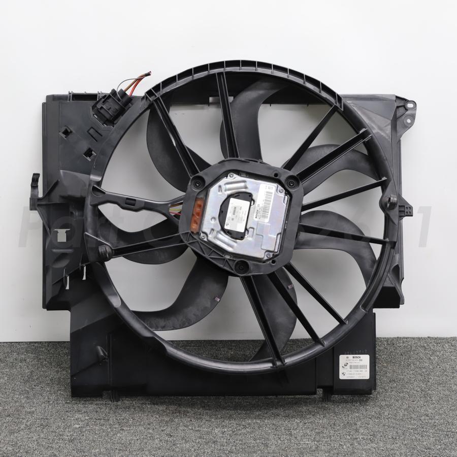 BMW [B-20]X1 E84 xDrive 20i LCI ラジエーター 電動ファン 17427545366 E88 E82 E90 ...