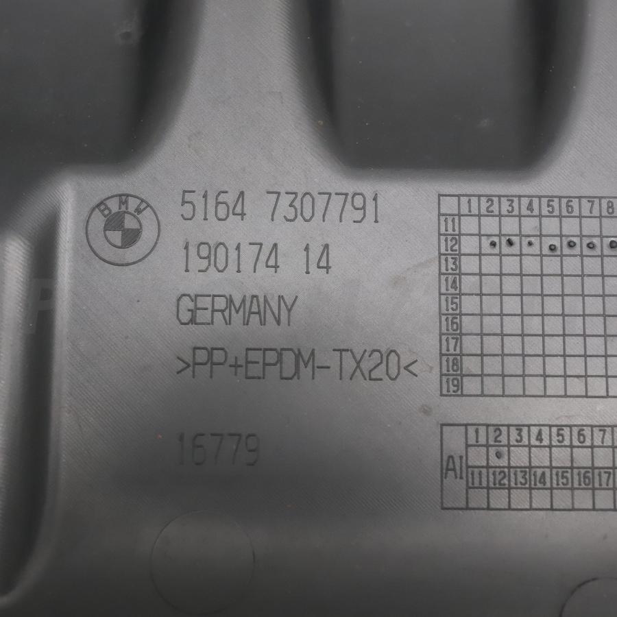 BMW [B-20]X1 E84 xDrive 20i LCI リアバンパー 下 カバー アンダーカバー 51647307791 後期 ...