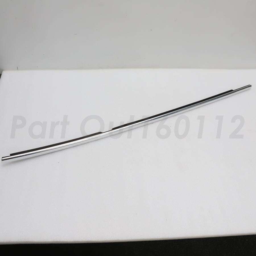 BMW [B-20]X1 E84 xDrive 20i LCI 右リア ドアモール アウターモール 水切りモール 51352990880 後期 ...