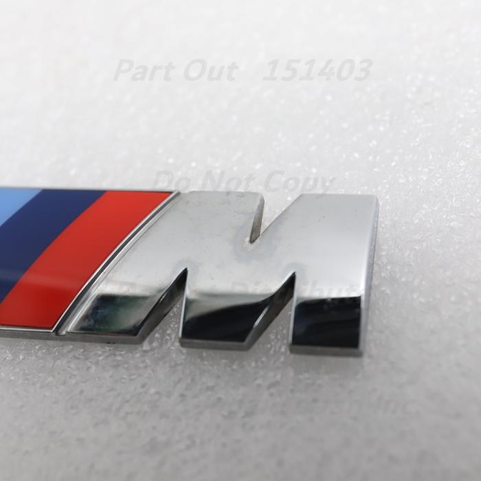 BMW [B-23] G31 JM30 540i フロントフェンダー エンブレム 1個 51148070804 BMW 中古 : 車の中古部品 ...