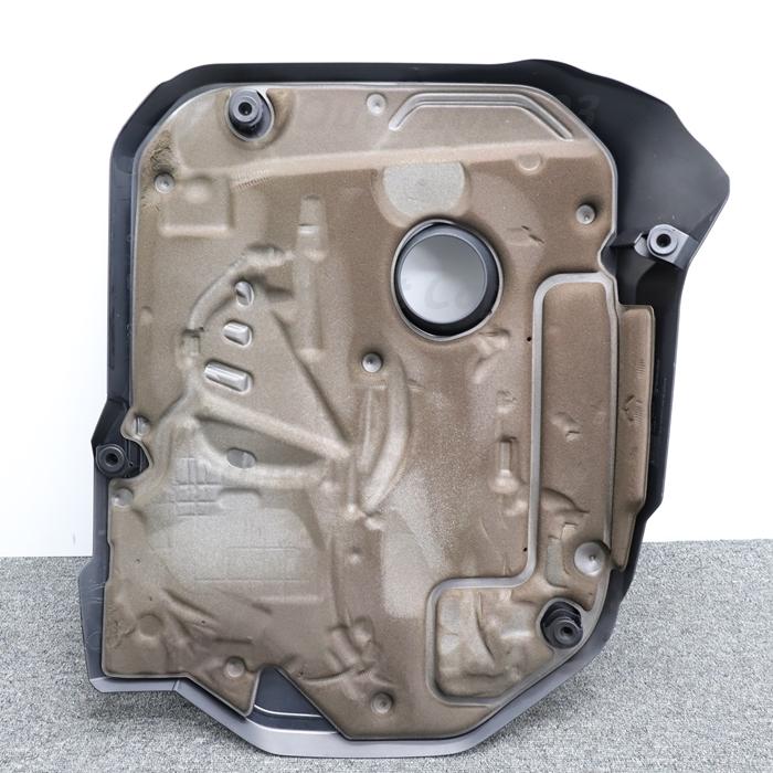 BMW [B-23] G31 JM30 540i B58B30A エンジンカバー 11148607142 G30 G32 G01 BMW 中古 ...