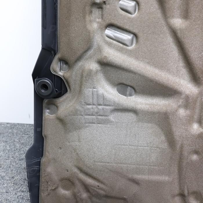 BMW [B-23] G31 JM30 540i B58B30A エンジンカバー 11148607142 G30 G32 G01 BMW 中古 ...