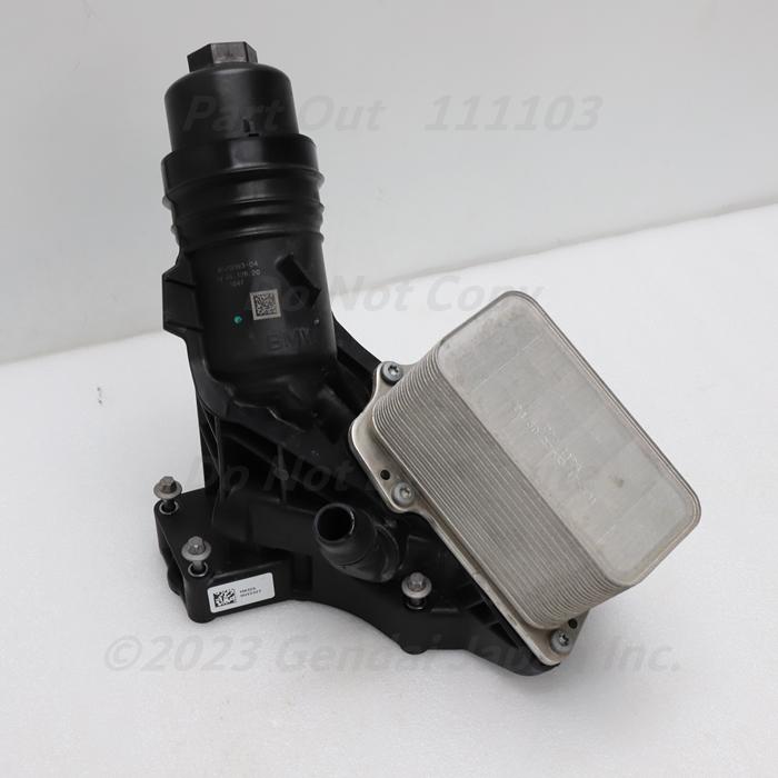 BMW [B-23] G31 JM30 540i B58B30A オイルフィルターハウジング 11428583895 11428583901 ...
