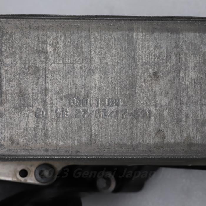 BMW [B-23] G31 JM30 540i B58B30A オイルフィルターハウジング 11428583895 11428583901 ...