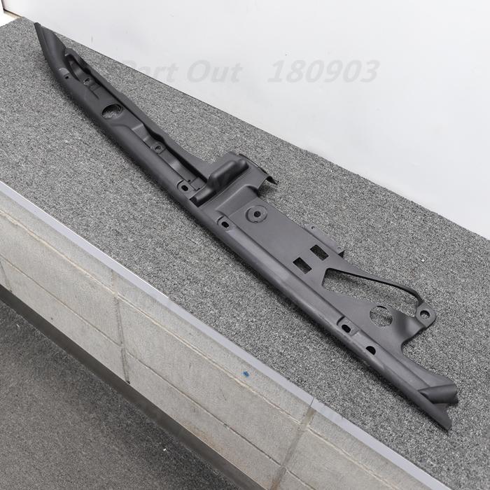 BMW [B-23] G31 JM30 540i 右 エンジンルーム フェンダー カバー 51767349606 G30 F90 中古 : 車 ...