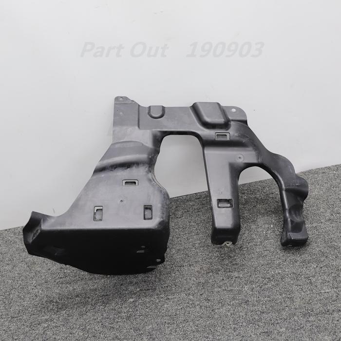BMW [B-23] G31 JM30 540i 右 ステアリングラックカバー アンダーカバー 51757347022 G30 G32 G11 ...