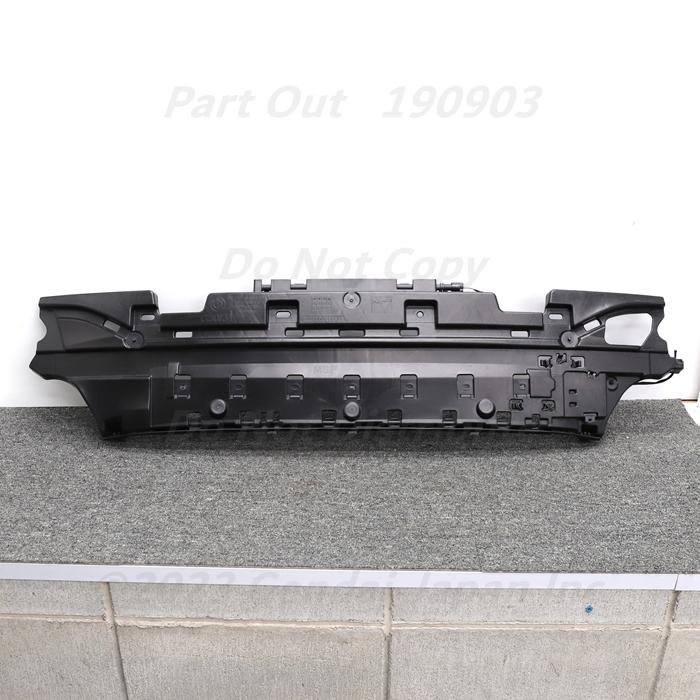 BMW [B-23] G31 JM30 540i リアバンパーリテーナー スマートオープナー 51128064714 61357491439 ...