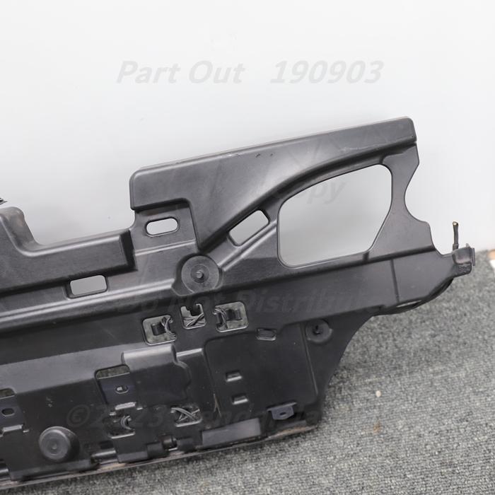 BMW [B-23] G31 JM30 540i リアバンパーリテーナー スマートオープナー 51128064714 61357491439 ...