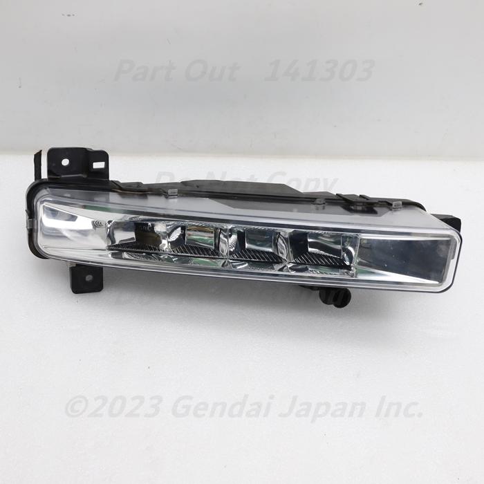 BMW [B-23] G31 JM30 540i 右 フォグランプ 63177349132 G30 G32 中古 : 車の中古部品専門店パーツ ...