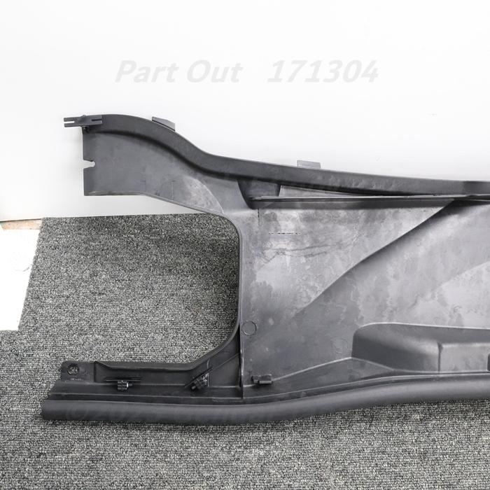 BMW [B-24] 320i E90 Mスポーツ マイクロフィルターケース エアコンフィルターケース 64316924277 E91 E92 ...