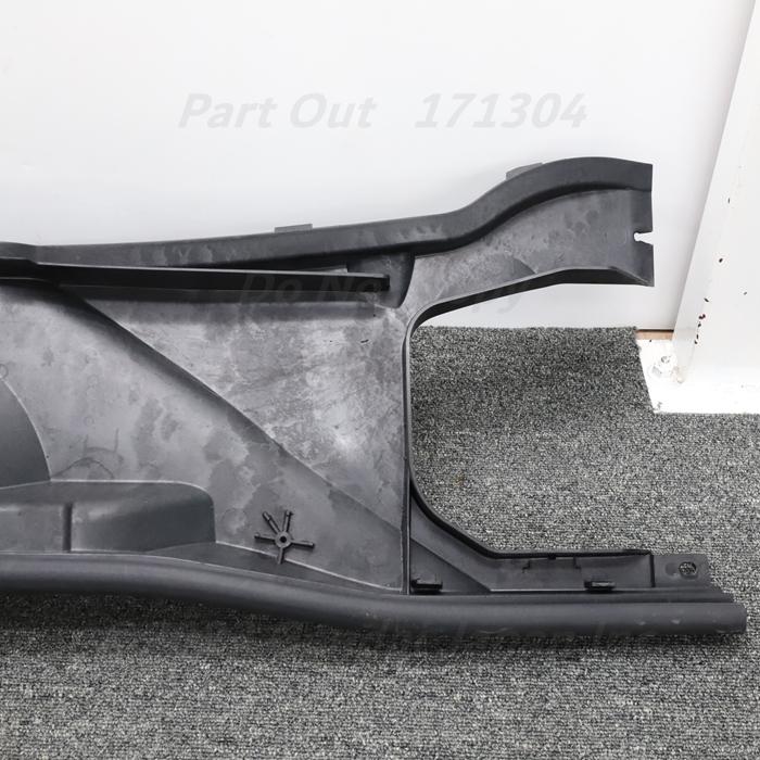 BMW [B-24] 320i E90 Mスポーツ マイクロフィルターケース エアコンフィルターケース 64316924277 E91 E92 ...