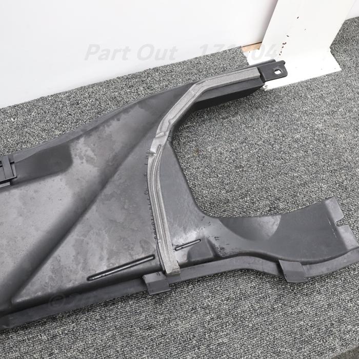 BMW [B-24] 320i E90 Mスポーツ マイクロフィルターケース エアコンフィルターケース 64316924277 E91 E92 ...