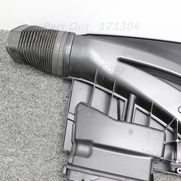 BMW [B-24] 320i E90 Mスポーツ インテークサポート エアクリーナーダクト 13717560918 E91 E92 E84 ...