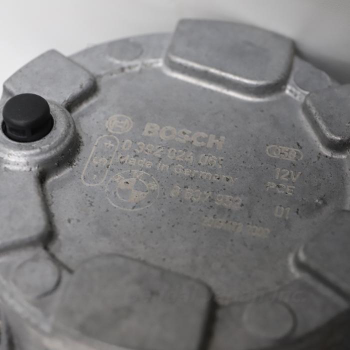 BMW [B-25] 740i G11 7A30 補助クーラントポンプ 11518637952 11518482744 G30 G12 G05 ...