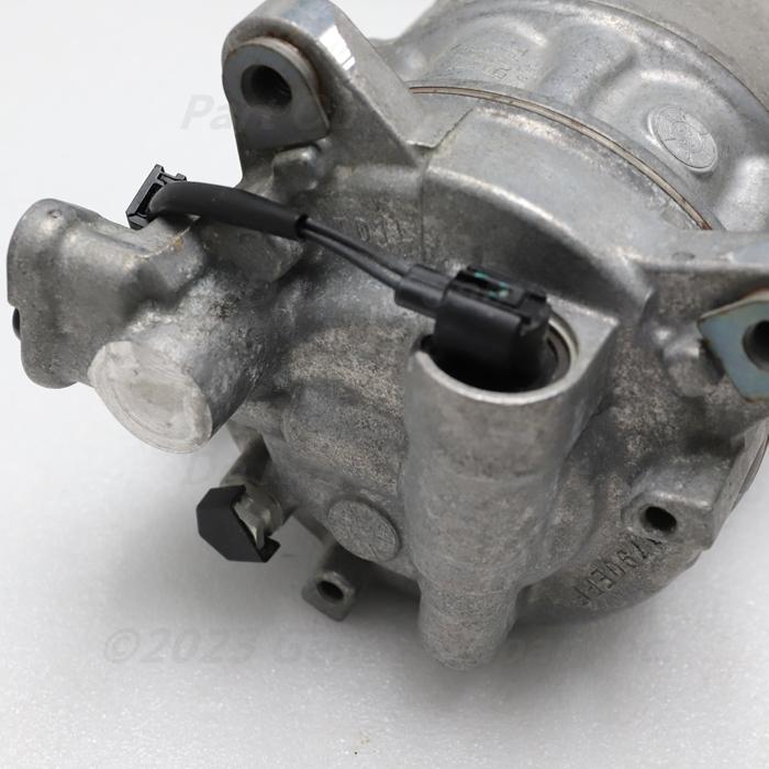 BMW [B-25] 740i G11 7A30 ACコンプレッサー 64527945819 64529375058 G30 G31 G12 ...