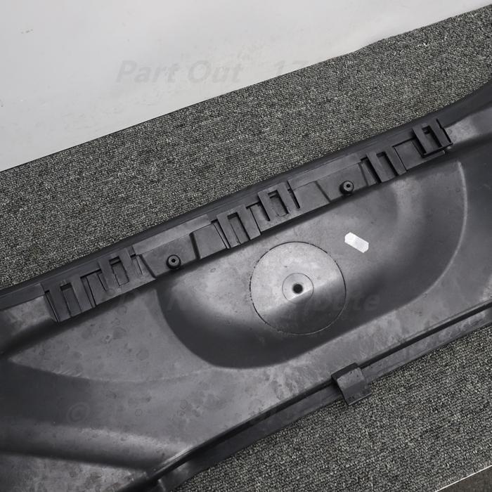 BMW [B-26] 320i E90 LCI マイクロフィルターケース 下側 64316924277 E91 E92 E84 VA20 中古 ...