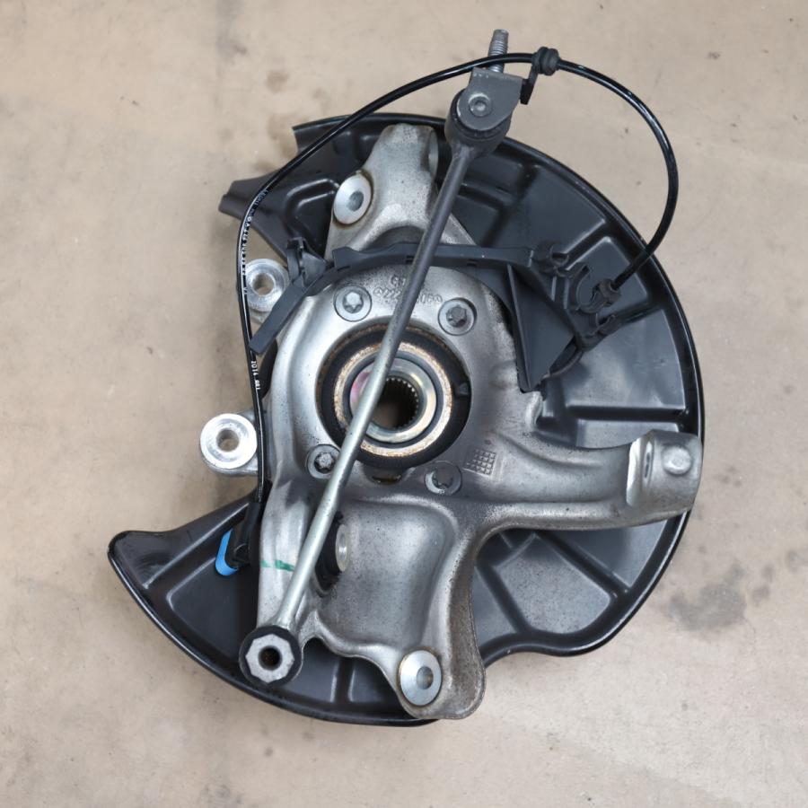 Mercedes-Benz [M-11] ベンツ W222 S400h 前期 左リア ハブ ナックル A2223500941 Rear ...