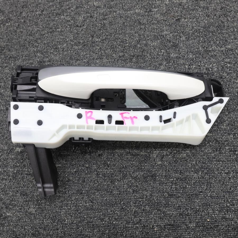 Mercedes-Benz（メルセデス・ベンツ） [M-11] ベンツ W222 S400h 前期 799 右フロント アウターハンドル ...