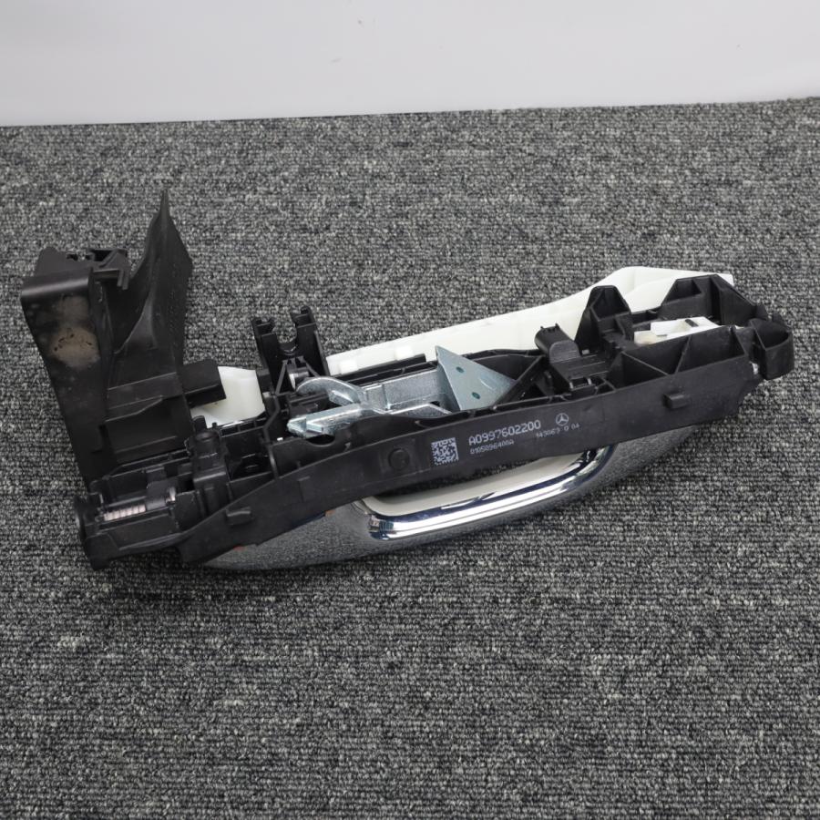 Mercedes-Benz（メルセデス・ベンツ） [M-11] ベンツ W222 S400h 前期 799 右フロント アウターハンドル ...