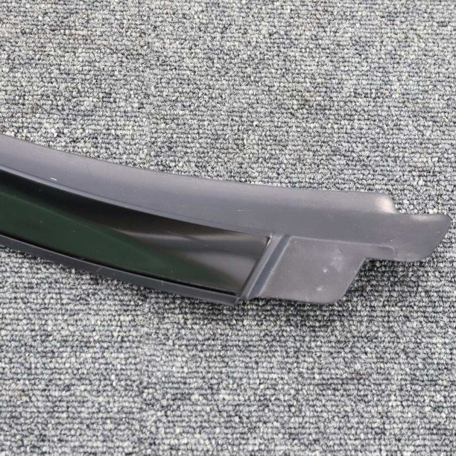 Mercedes-Benz [M-18]ベンツ W213 E53 AMG 右 フロントガラスサイドモール ウォーターディフレクター ...