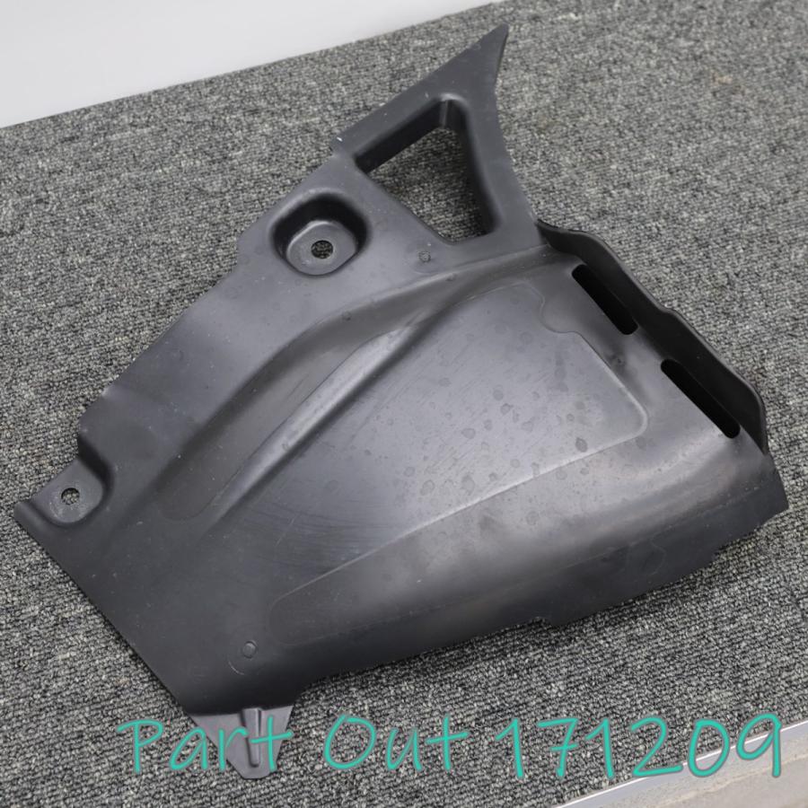 Mercedes-Benz [M-20]ベンツ W177 A200d 右フロント フェンダーライナー A1776901803 AMG ライン ...