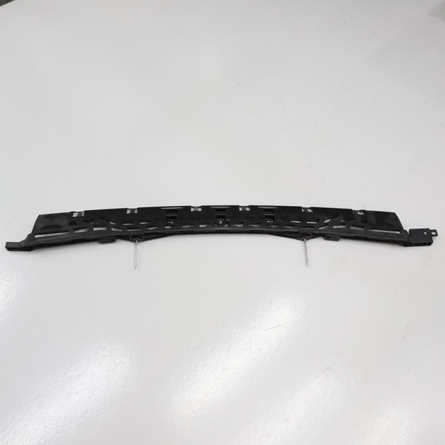 [M-22]ベンツ W213 E200 リアバンパー リテーナー ベースキャリア A2138851565 中古 : m-22088 : 車の ...