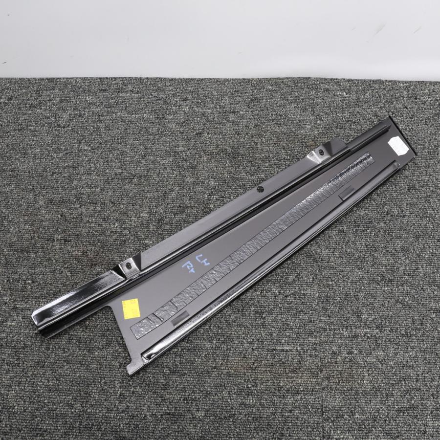 Mercedes-Benz [M-22]ベンツ W213 E200 左リアドア トリムキャップ ピラーカバー A2136900387 中古 ...