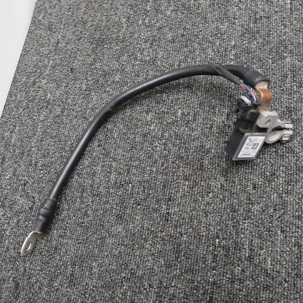 Mercedes-Benz [M-24]ベンツ C63 S AMG エディション1 バッテリー端子 マイナス端子 ネガティブ センサー ...