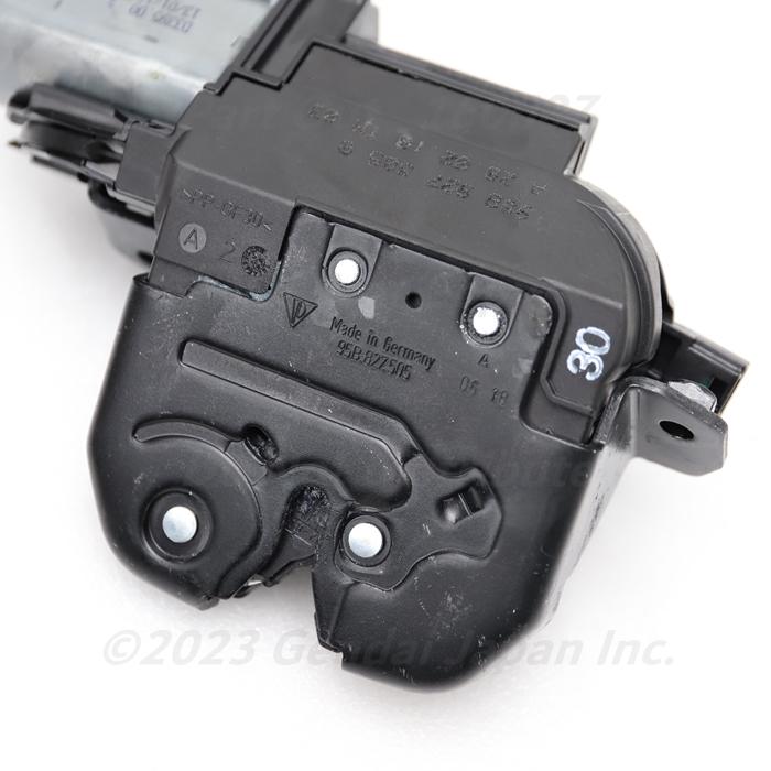 PORSCHE [P-16]マカン ターボ 95B リアゲートロック 95B827505 95B827505B ポルシェ 95BCTL 中古 ...