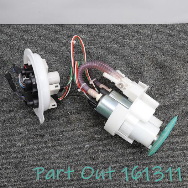 ベントレー [W-1]ベントレー ベンテイガ W12 フューエルポンプ 燃料ポンプ 36A201087B 36A919087B 中古 : 車の ...