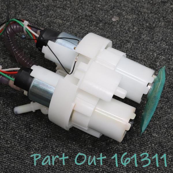 ベントレー [W-1]ベントレー ベンテイガ W12 フューエルポンプ 燃料ポンプ 36A201087B 36A919087B 中古 : 車の ...