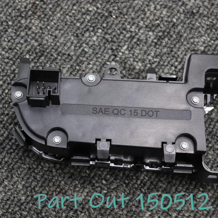 Mercedes-Benz ベンツ W213 E200 ハザードスイッチ オーディオスイッチ A2139056508 検:E200 E300 ...