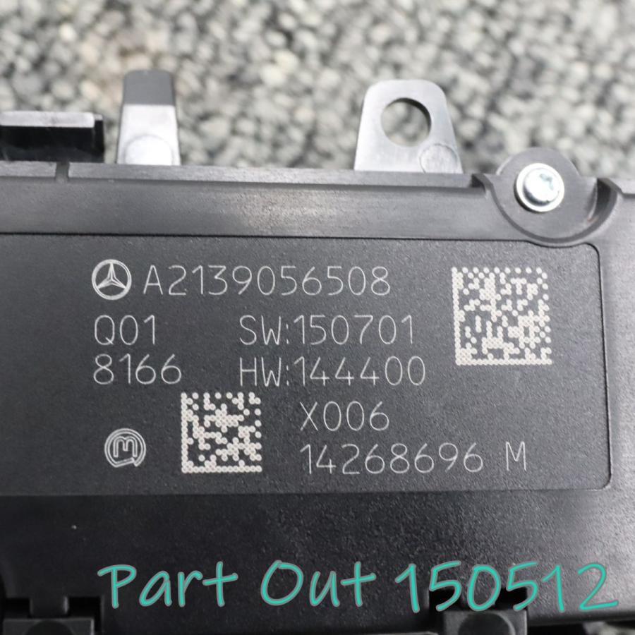 Mercedes-Benz ベンツ W213 E200 ハザードスイッチ オーディオスイッチ A2139056508 検:E200 E300 ...
